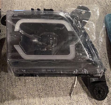 So I Have This Headlight And I Cannot Figure Out What Car It Goes To