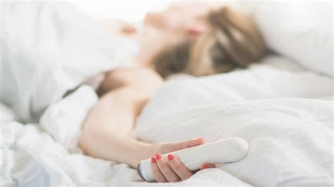 Survey Reveals Mens And Womens Masturbation Habits In America Allure