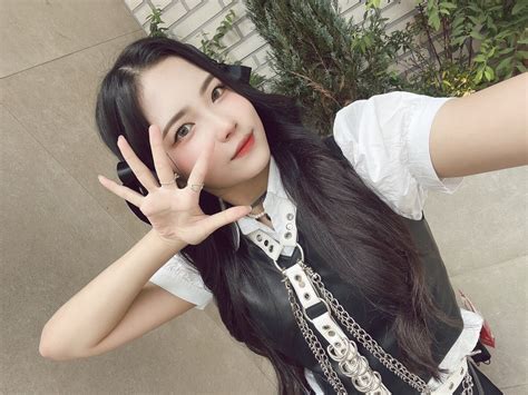 220814 Lapillus Twitter Update Seowon And Yue Kpopping