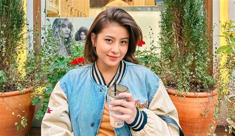 Ketahuan Kuras Atm Asisten Awkarin Minta Maaf Dan Memohon Ampun