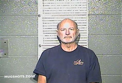 Hooker Dennis C 11 22 2022 Franklin County Mugshots Zone