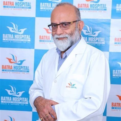 dr sunil kathuria ent surgeon delhi medserg