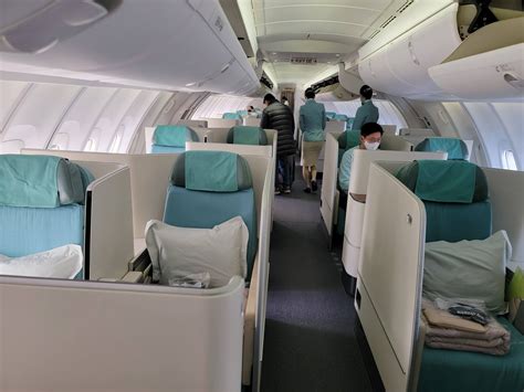 Airline Review Korean Air Business Class Boeing 747 8 With Lie Flat