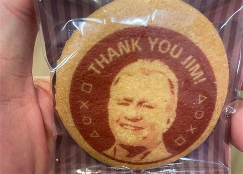 Outgoing Playstation Boss Jim Ryan Presented With Ps1 Style Ps5 At Thank You Party Vgc