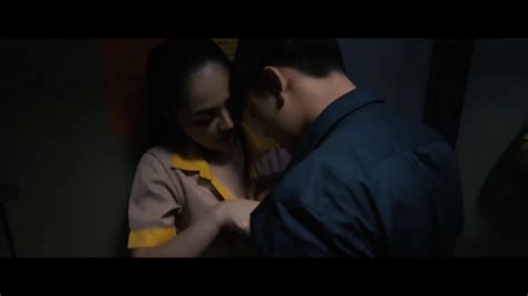 Customer Biglang Hinila Si Sales Lady Eporner