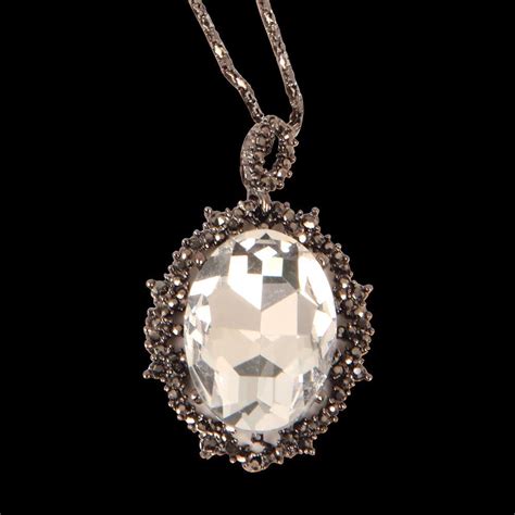 Glass Stone Necklace