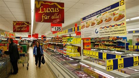 Preisdruck zu groß Lidl nimmt Coca Cola aus dem Sortiment DER SPIEGEL