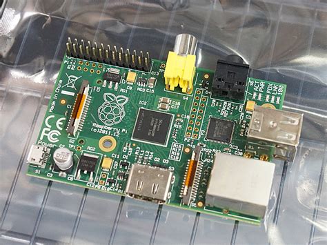 「raspberry pi 1 model b」が2 500円、中古品が大量入荷！ （取材中に見つけた なもの） akiba pc
