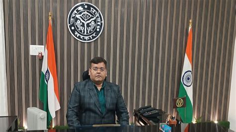 Ias Sanjeev Ranjan Took Charge As Aligarh District Magistrate Amar