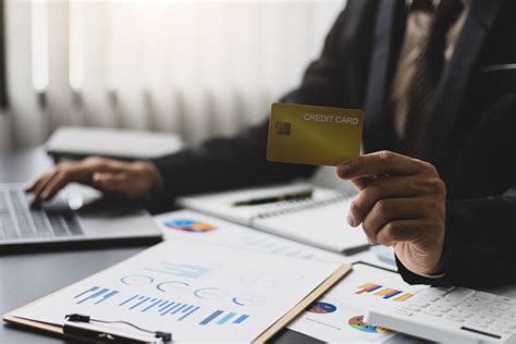 Maximizing Your Marketing Spend 3 Simple Branding Rules Media Feathers