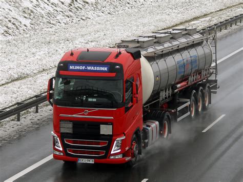 배경 화면 도로 볼보 수송 뱃짐 아스팔트 트럭 Iv Pl 레인 대답 2 자동차 디자인 자동차 외장 소형차 운송 수단 상업용 차량 화물 운송