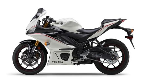 2018101502013xxyzf R3abswhitemetallic624000 Yamaha Motor Co Ltd