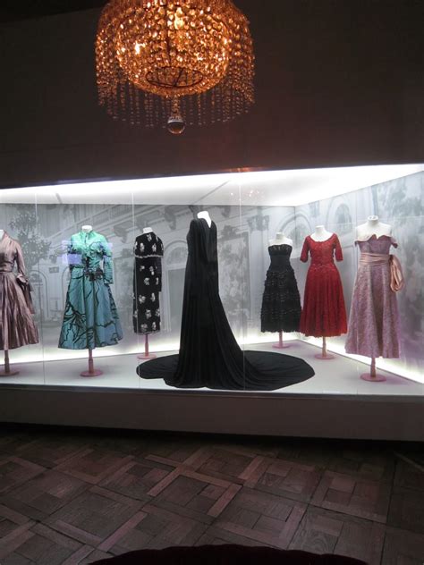 butterfly buenos aires: dresses, eva peron style