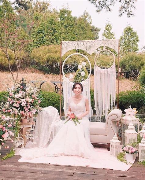 Instagram의 [꿈을만드는공방 위클리제이]님 “사랑하는 동생의 야외결혼식 👰🏻 꿈을만드는공방 스타일의 사랑스러운 야외웨딩을 꾸며보았습니다 거의 2달은 고생해서