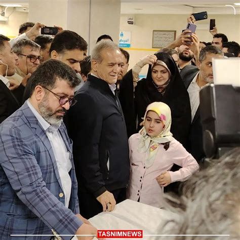 تصاویری از مسعود پزشکیان به همراه دختر و نوه‌اش عکس