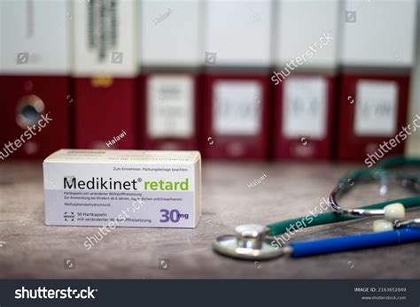 Medikinet 7 Billeder Stock Fotos Og Vektorer Shutterstock