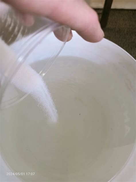 Удобрение для комнатных и садовых растений водорастворимое с аминокислотами минеральный