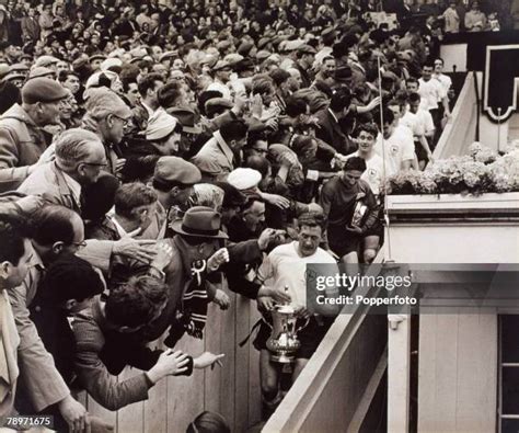 Tottenham 1961 Photos And Premium High Res Pictures Getty Images