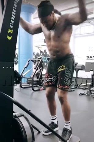 Derrick Henrys Workout And Diet How King Henry Dominates The Nfl