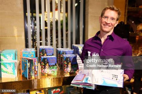 Robert Sabuda Photos And Premium High Res Pictures Getty Images