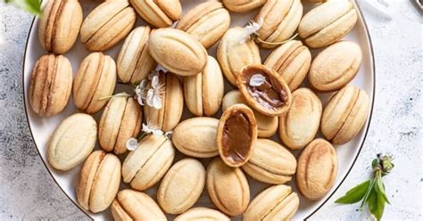 Як приготувати горішки зі згущеним молоком в домашніх умовах — простий рецепт Телеграф