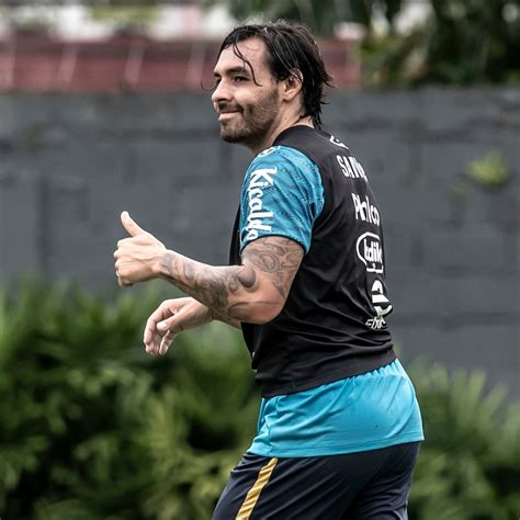 Ricardo Goulart Tattoos Ricardo Goulart Of Guangzhou Evergrande Reacts