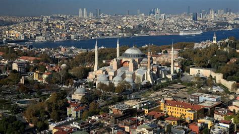 Турската лира отчете ръст след парламентарните избори Новини бг