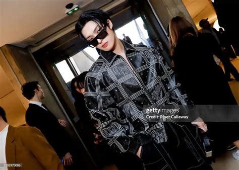 에이티즈 민기 오프화이트 패션 위크 참석했네요 팬플러스 커뮤니티