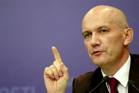 Экономист Николаев Заложенная в бюджете цена на нефть в 40 реалистична