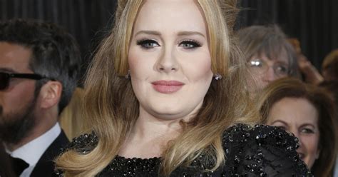 Adele Gana Demanda A Paparazzi Que Fotografió A Su Hijo