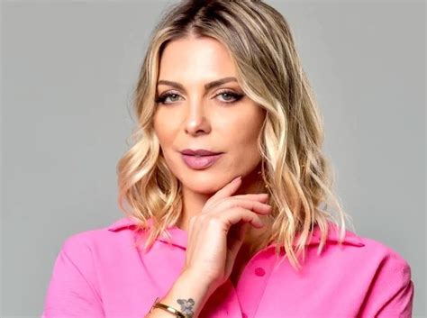 Solteira Sheila Mello Fala Sobre Retorno à Paquera Estou Decepcionada