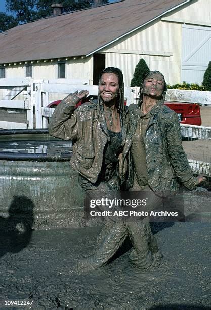 74 Heather Locklear 1988 Photos And High Res Pictures Getty Images