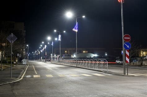 Започна поетапна подмяна на уличното осветление в Монтана