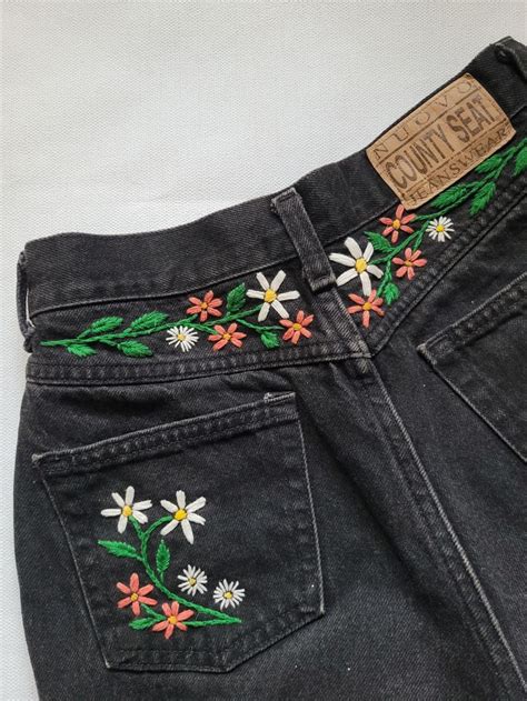 Easy Embroidery On Jeans Schwarze Hose Denim Diy Strickmuster