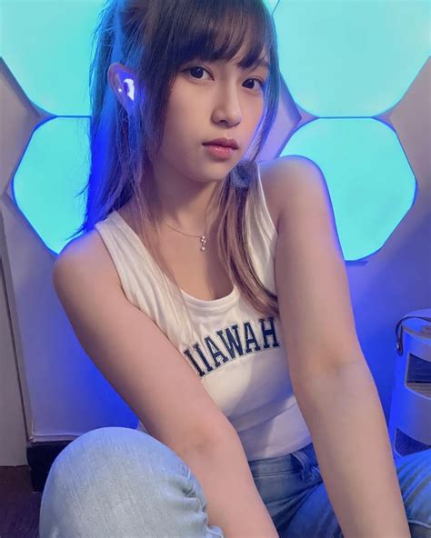【香港美乳】香港女生多莉 Sonson Yeung（ig Yeung Sonson） Twitch打機直播主 Jdailyhk