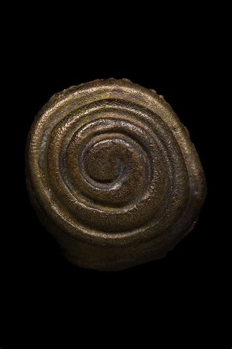 พระปิดตาพังพระกาฬ กระสุนพังพระกาฬ เนื้อนวะโลหะ โบราณสถานเขาคา ปี 2544