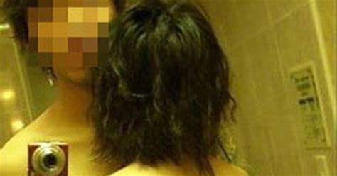 Cô giáo hoảng hồn khi hàng loạt clip sex xuất hiện trong giờ học online Báo Dân trí