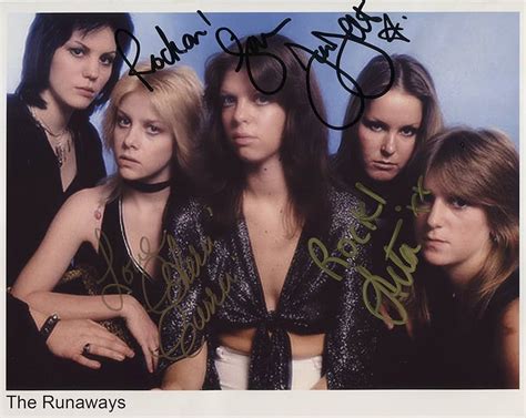 Joan Jett Young The Runaways