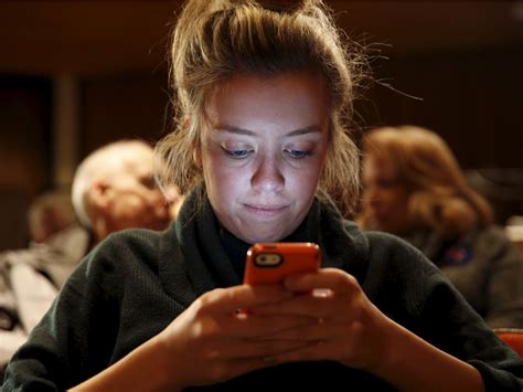 People Are Using Apple S AirDrop Feature To Send Gross Explicit Pictures To Strangers But