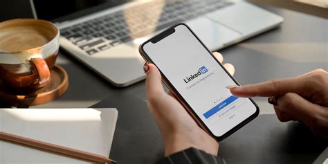 How To Get Linkedin Premium For Free In 2025