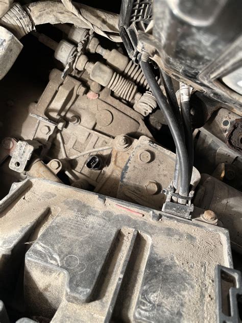 Замена датчика заднего хода — KIA Sportage (3G), 2 л, 2013 года ...