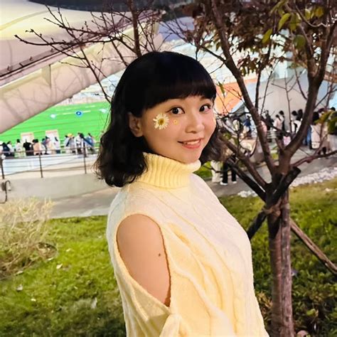 Chun Chun021212 • Threads Say More