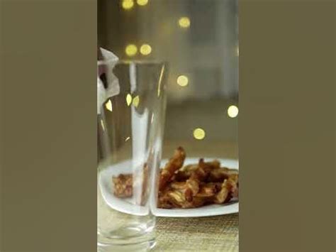 Вкуснейшая закуска к пиву. Жареный сыр чечил. #Shorts - YouTube