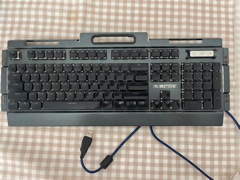 Computer Keyboard Computers And Tech Parts And Accessories Computer Keyboard On Carousell