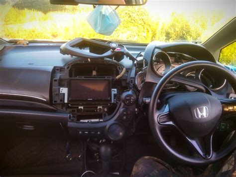 юсб розетка в хонда фит шаттл — Honda Fit Shuttle (1G), 1,3 л, 2014 ...