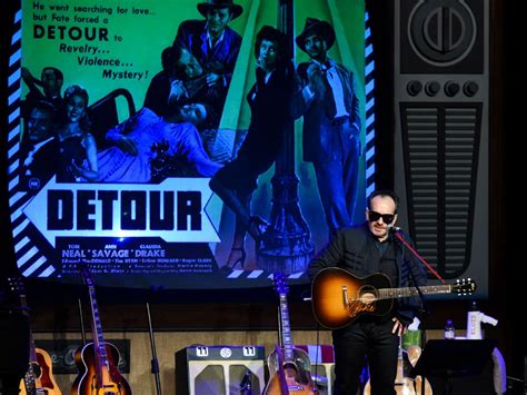 Elvis Costello Palladium Gig Review A Moving Tribute To His Late