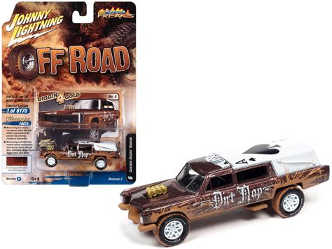 Johnny Lightning 1 64 Street Freaks Ver B Custom Haulin Hearse Copper
