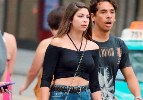 Hot Girls You Meet On The Streets 49 Pics Hot Girls You Meet On The Streets 49 Pics