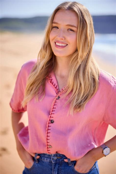 Home And Away Star Maddison Brown Breaks Down In Tearful Video