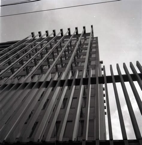 El Edificio Que Parece Suspendido En El Aire En Cdmx